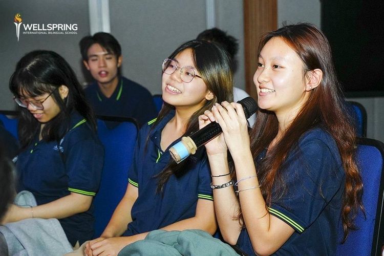 Hồn Việt trong dòng chảy thời gian - Workshop cải lương cùng WISers Trung học | WELLSPRING